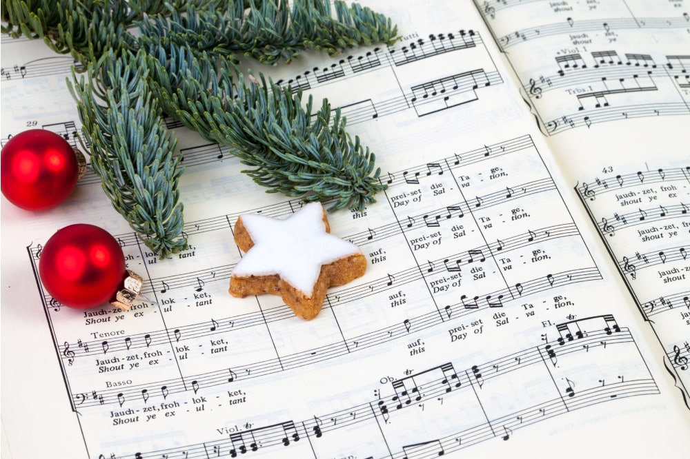 The 7 Most Famous Religious Christmas Carols Worldwide - Holyart.com Blog
